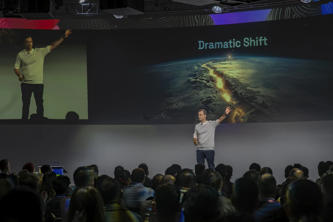 API Summit 2025 Recap: AI Connectivity and the Agentic Era | Kong Inc.